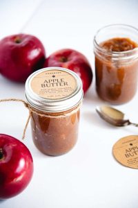 Easy Slow Cooker Apple Butter Recipe | with Free Printable Labels - An ...