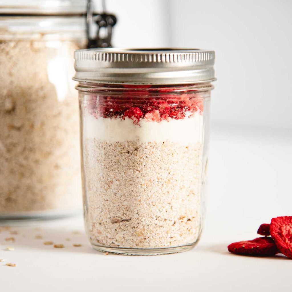 Strawberries and Cream Instant Oatmeal Recipe - An Expression Of Food